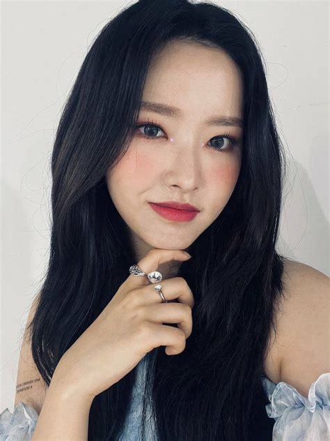 Olivia Hye Artofit
