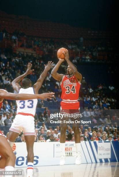 269 Charles Oakley Chicago Bulls Photos And High Res Pictures Getty Images