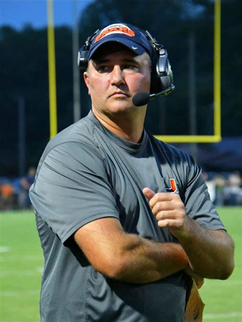 Abogado Del Entrenador De Secundaria Desaparecido Travis Turner