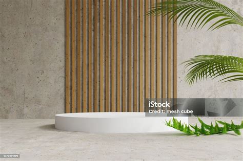 흰색 둥근 바닥이있는 연단은 그 뒤에 수직 나무 나무가 있고 측면에 나뭇잎 3d 렌더링 0명에 대한 스톡 사진 및 기타 이미지