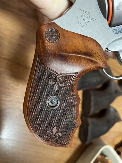 Taurus M85 605 Grips Handmade Padauk Wood Grips For Taurus Small Frame Revolvers Boot Style