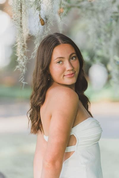 Chloe Class Of 2024 Tiffanyfloydphotography