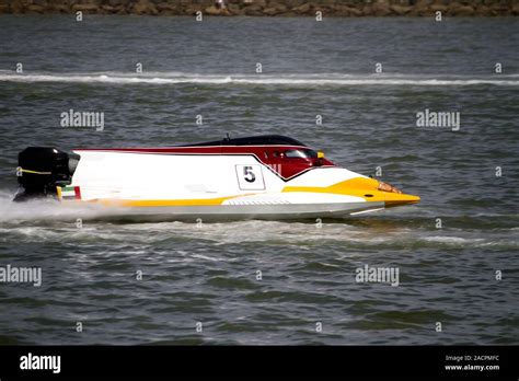 Course De Bateaux à Moteur Banque De Photographies Et Dimages à Haute Résolution Alamy
