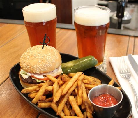Beer And Burger 8 Burger And Beer Specials In And Near Saratoga Springs