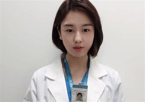 Potret Cantik Ahn Eun Jin Asisten Yang Seok Hyung Dalam Hospital