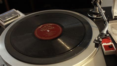 Store Sees Sales Spike In Vinyl Discs Cgtn