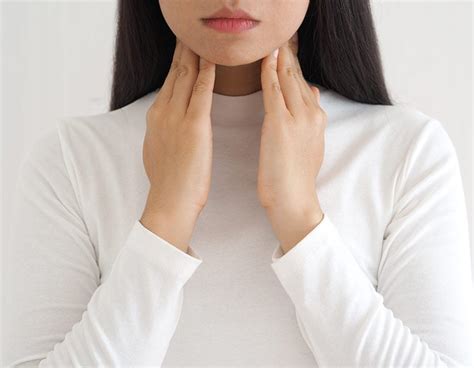 How Thyroid Issues Can Wreck Your Gums And Teeth Health