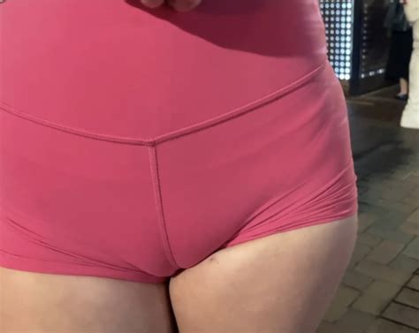 Pawg Cameltoe In Pink Spandex Shorts Oc Spandex Leggings And Yoga