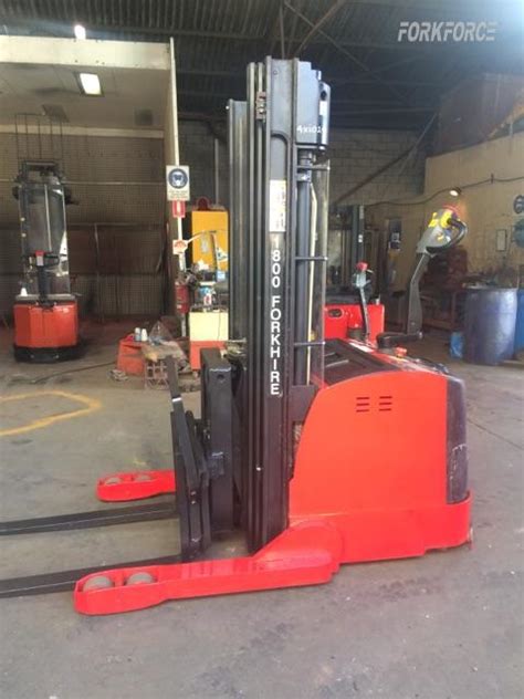 Used Enforcer 2t Electric Walkie Reach Stacker Rs2045 S Hc