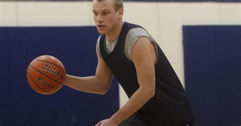 R C Christians Zane Schlabach Ends Basketball Career By Joining 1 000 Point Club