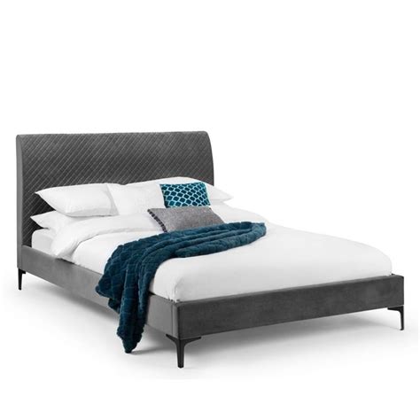 Diamond Tufted Bed Deluxe Furniture