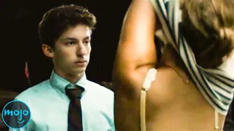 Top 10 Funniest Nude Scenes Articles On