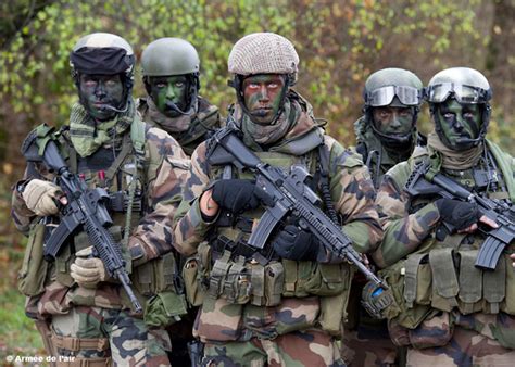 Heckler And Kochs Hk416 Finally Selected As Famas Replacement Popular