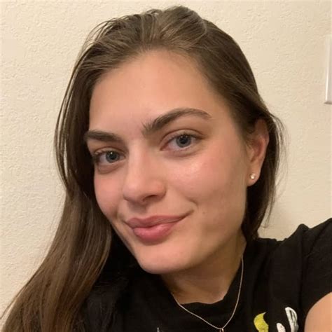 Olivia Winnie The Puss Threads Say More