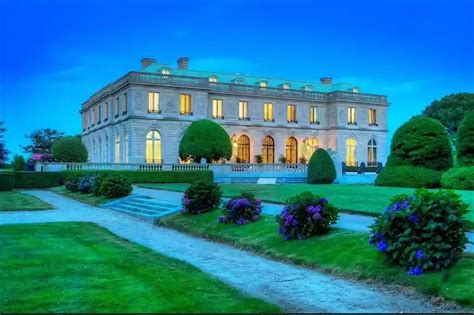 Inside A Famous Mansion Built By A Titanic Survivor