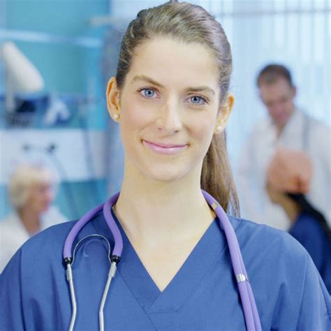 אחות פרטית מטפלת סיעודית שירות מכל ה ️ נועם אחות פרטית