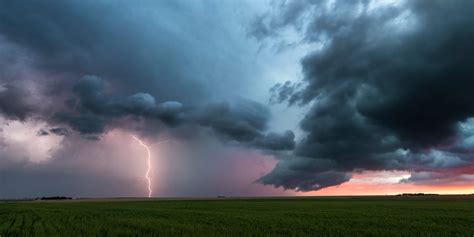 Safety Tips For Getting Caught Outside During A Thunderstorm