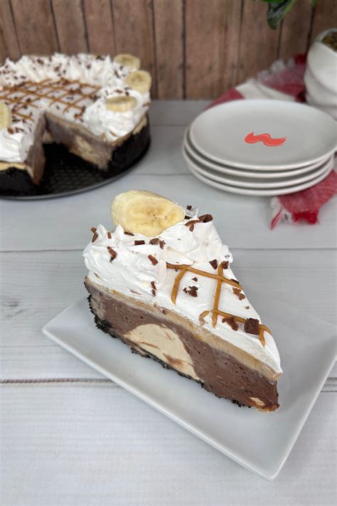 No Bake Chocolate Peanut Butter Banana Pie Pams Daily Dish