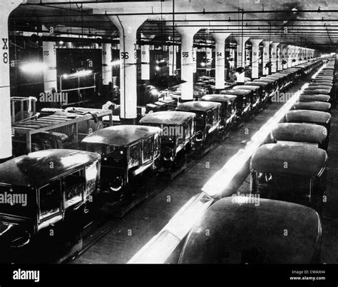 Ev1803 Early Ford Motor Company Assembly Line C 1920s Courtesy Csu
