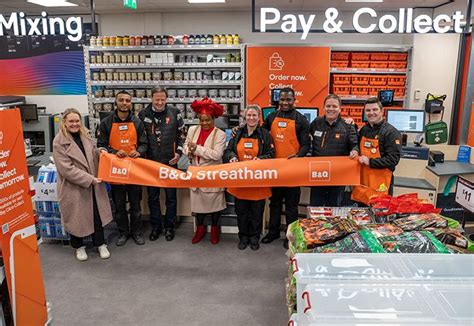 B&Q Celebrates The Launch Of New Convenience Concept In Streatham