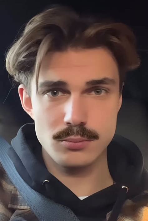 Nils Kuesel Estilos De Cabello Hombre Cortes De Cabello Corto