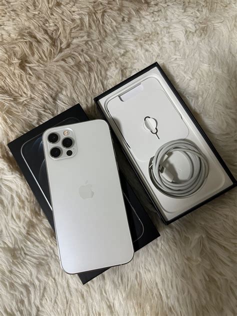 Iphone 12 Pro Silver 256gb Mobile Phones And Gadgets Mobile Phones