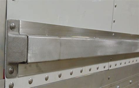 Rub Rail 26 Body 208 00 Am Haire