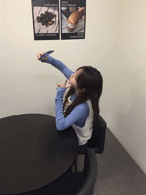 릴트 컬러 레이어드 티셔츠 6c 에이블리