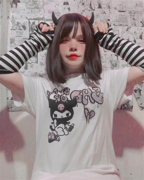 Karen Castro Ren Knot Threads Say More