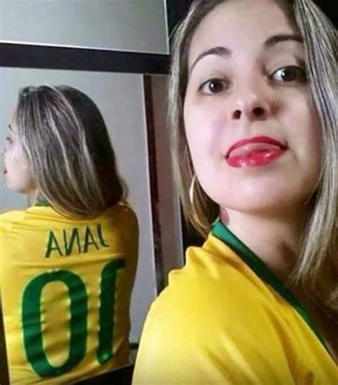 22 Funny Selfies That Will Have You Cracking Up