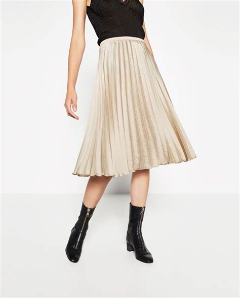 Image 3 Of Accordion Pleat Skirt From Zara