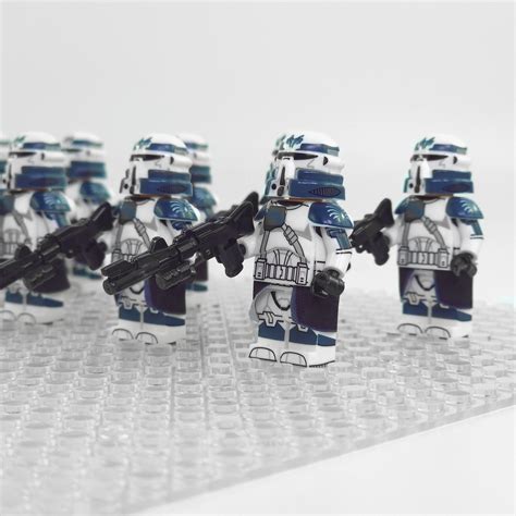 Star Wars Wolfpack Airborne Trooper Minifigure Set Mocerra