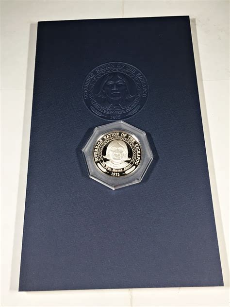 1975 The Kickapoo Peoples History 80oz 999 Silver Medallion And Signature Of The Tribal