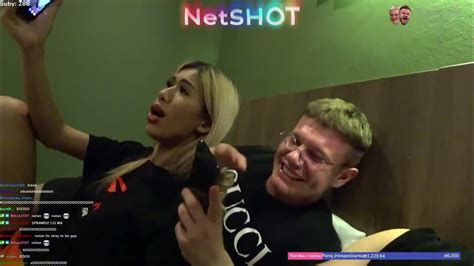 Natan Marcoń Całuje Trans Youtube