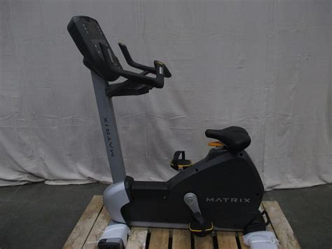 Matrix Upright Bike U7xe 07 Iced Silver Refurbished Matrix Cpo