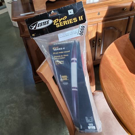Estes Pro Series 2 Rocket Kit 29mm Motor Mount 1800ft Range Big