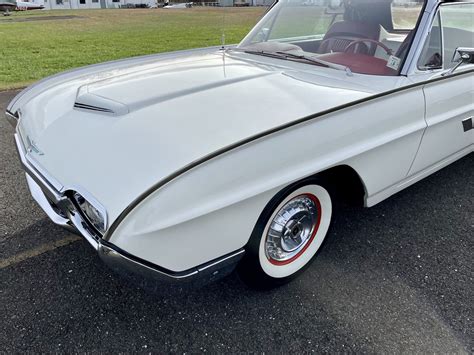 Reserve Lowered 1963 Ford Thunderbird Available For Auction 31020919