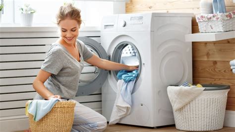 Combating ‘old People Smell Causes And 18 Tips To Keep It At Bay