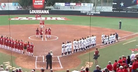 California Softball Team Gets Brutal Reception When It Kneels For