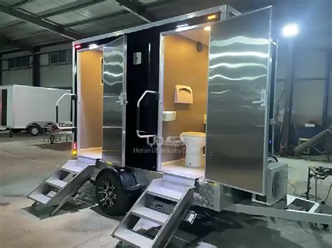 Self Contained Air Condition Restroom Trailers Portable Bathroom Mobile