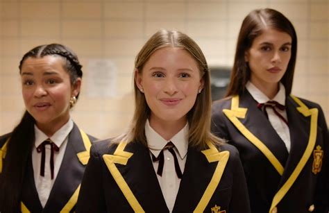 Prime Videos Overcompensating Is The Gen Z Comedy Drama Thats