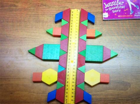 Symmetrical Pattern Activity