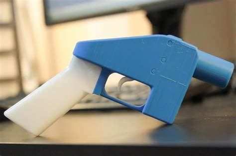 第一张3d打印手枪设计图，流传了九年 腾讯云开发者社区 腾讯云