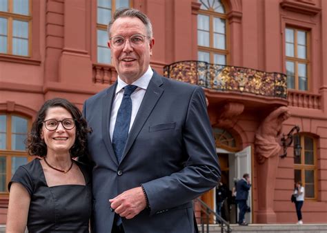 Amtswechsel In Rheinland Pfalz Alexander Schweitzer Ist Neuer