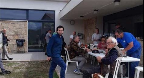 Opération éclair Pour Nettoyer Le Canal