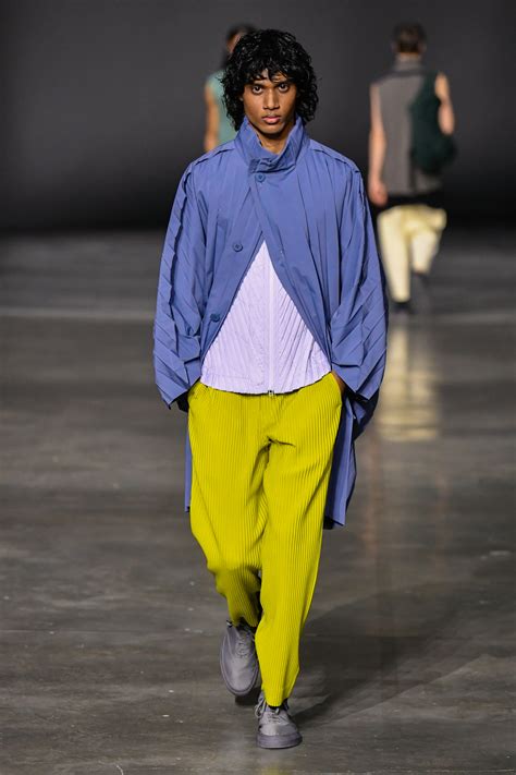Homme Plissé Issey Miyake Mens Fall 2023 Photos
