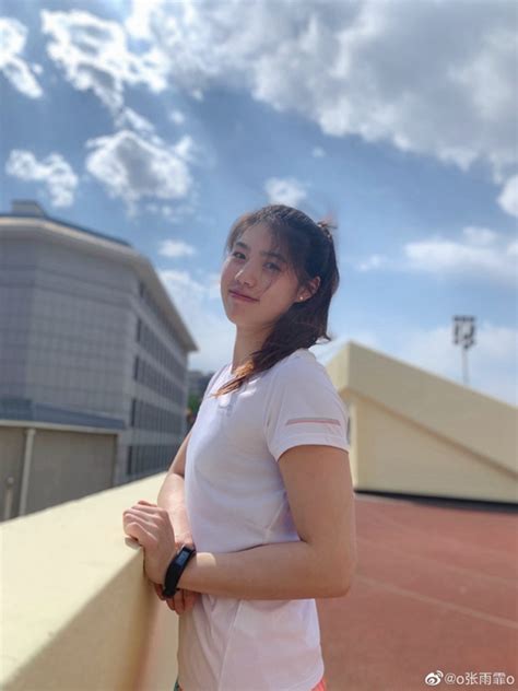 張雨霏百米蝶泳刷新pb：游泳是愛好更是一種責任 Upower