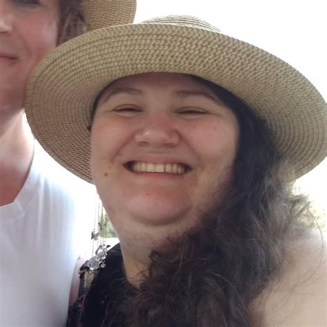 Laurelle Stelle Freelance Artist Self Employed Linkedin