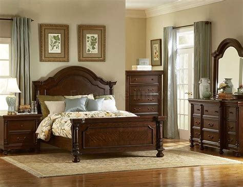 Traditional Bedroom Furniture Designs