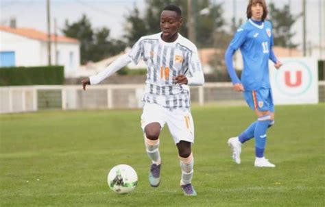 Tournoi De Montaigu 2024 Les Eléphanteaux Calent Dentrée Sport Ivoire Ci